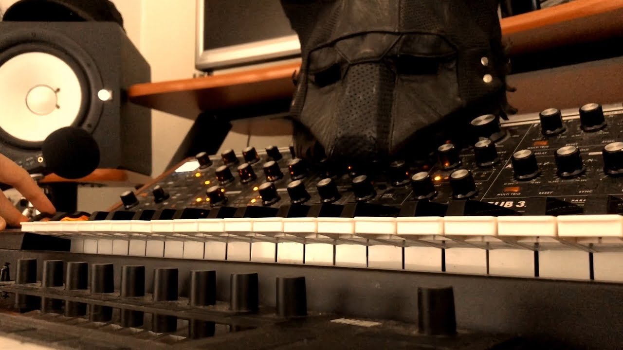 Romulus - The Hut (unreleased & unmastered preview) // LIVE - YouTube