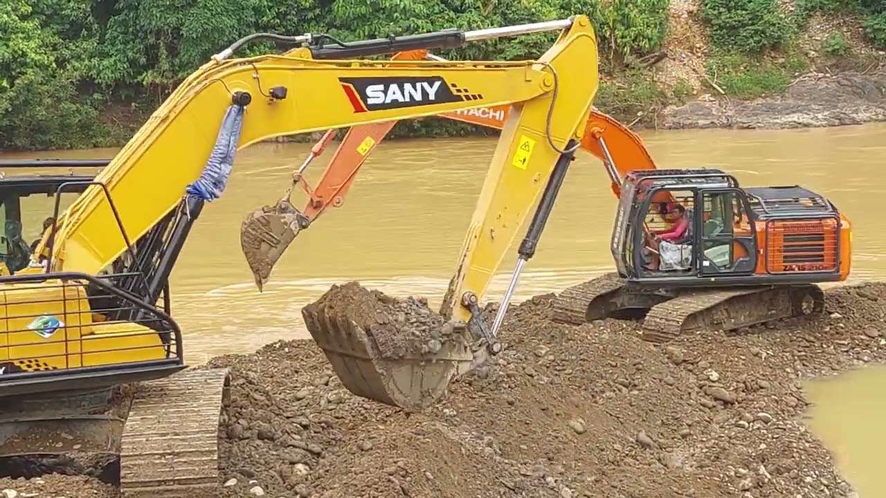 dua excavator SANY dgn HITACHI benteng tanggul - YouTube