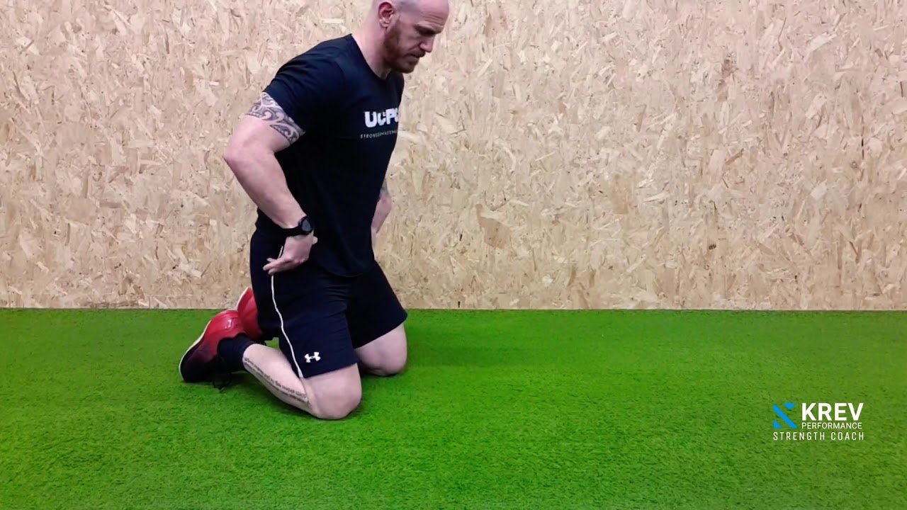 ALTERNATE SHOULDER TOUCH TRIPOD PLANK - YouTube