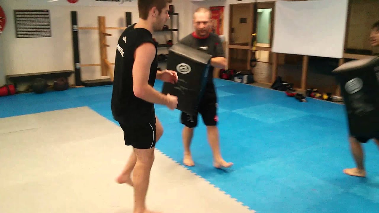 Excellent balance drill for mma and kickboxer fighters ( martial arts ...