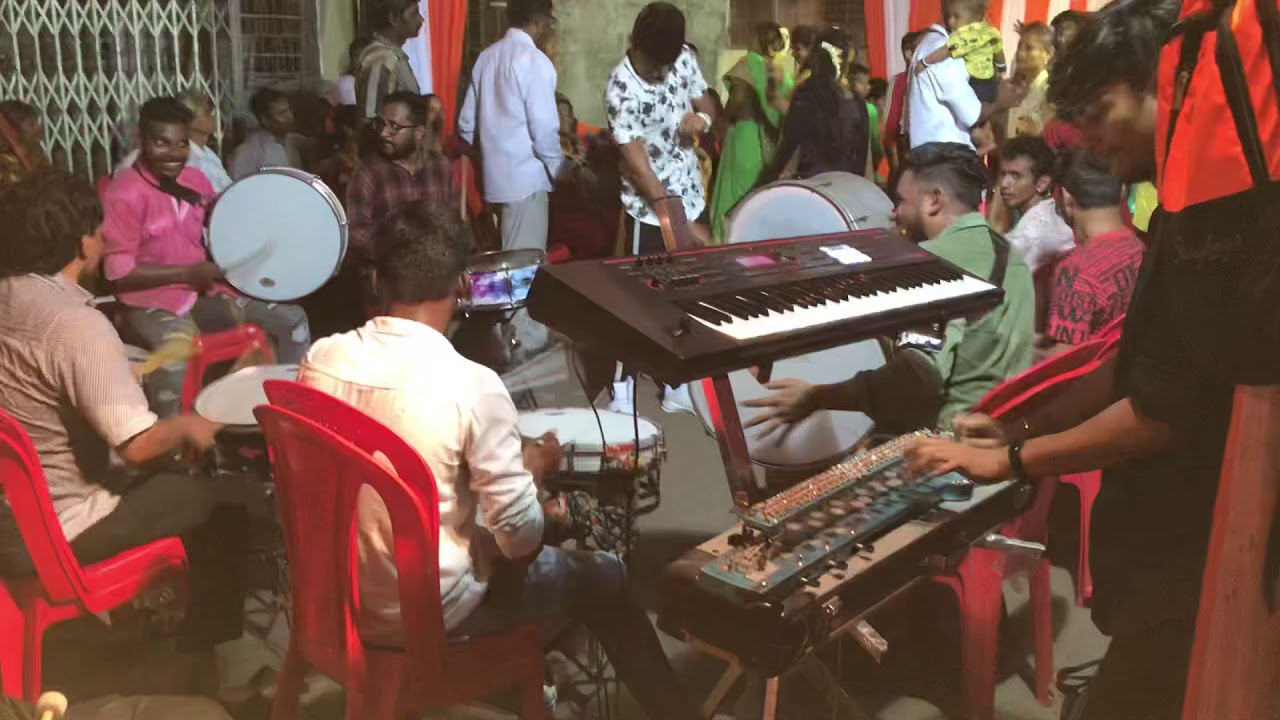 LOVELY MUSICAL GROUP haldi show at fadke road Dombivali east.23/4/2019 ...