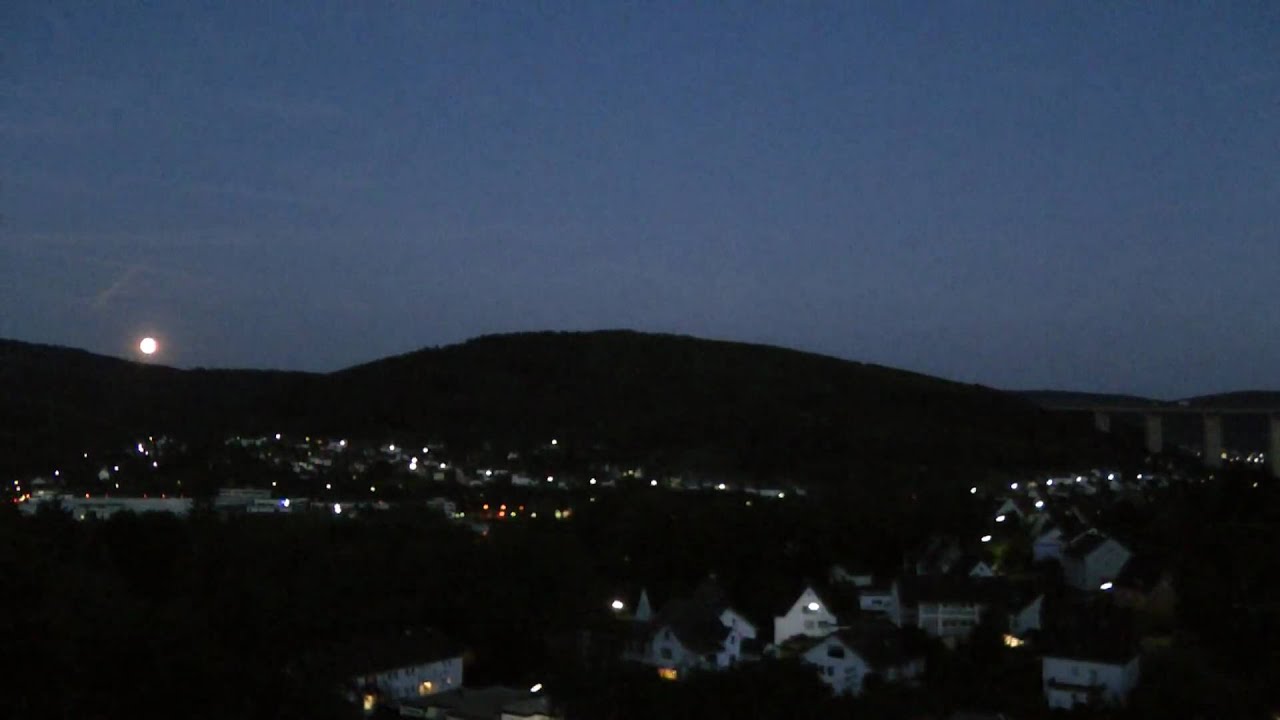 Sunset / Moonrise Time Lapse HD - YouTube