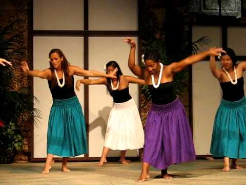 Maggie Worship Hula - YouTube