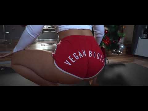 Red vegan booty shorts twerk #twerk #thick #twerking