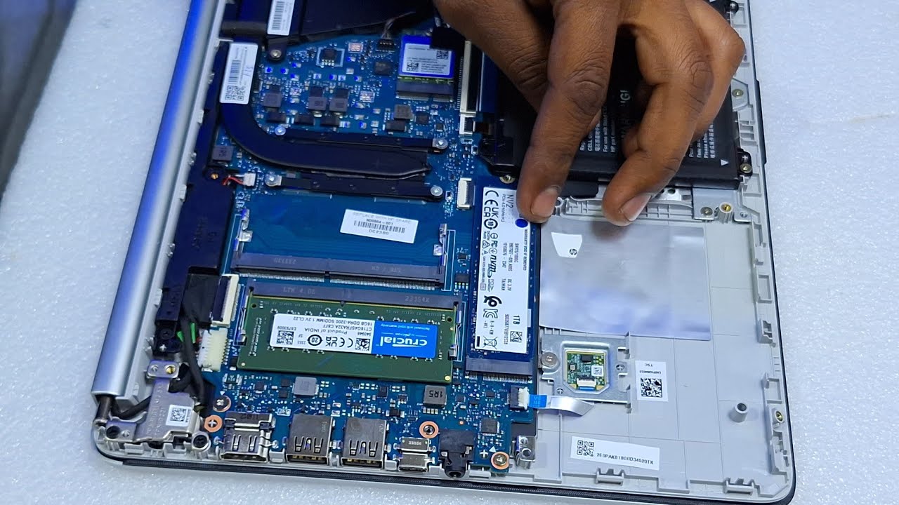 HP 14s Laptop SSD Upgrade, Memory Upgrade and Windows Installation ...
