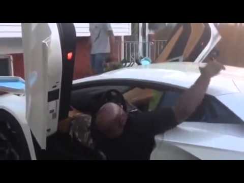 Fat Guy Stuck In Lamborghini Aventador #76 - YouTube