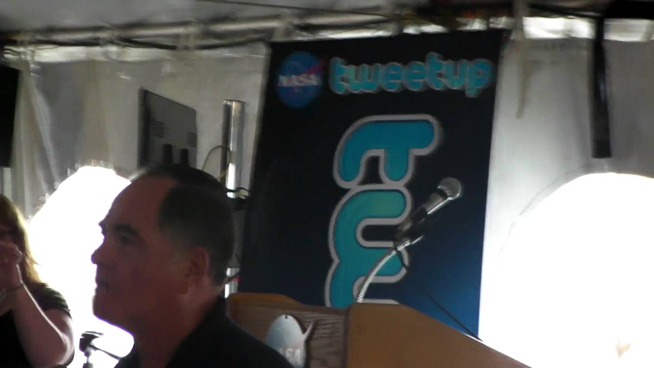 NASA Tweetup: Bob Crippen, STS-1, STS-7, STS-41C, STS-41G - YouTube