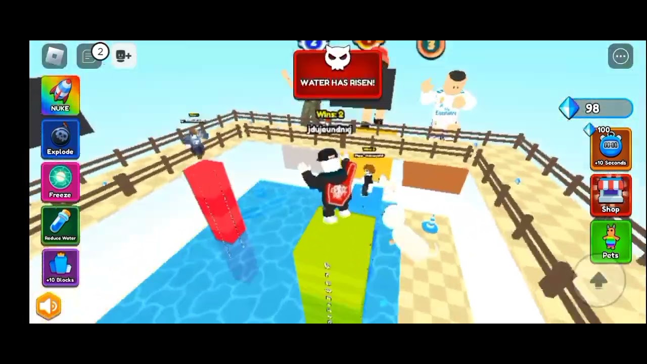 I'm back in Roblox So we are going to play || Answer and die - YouTube