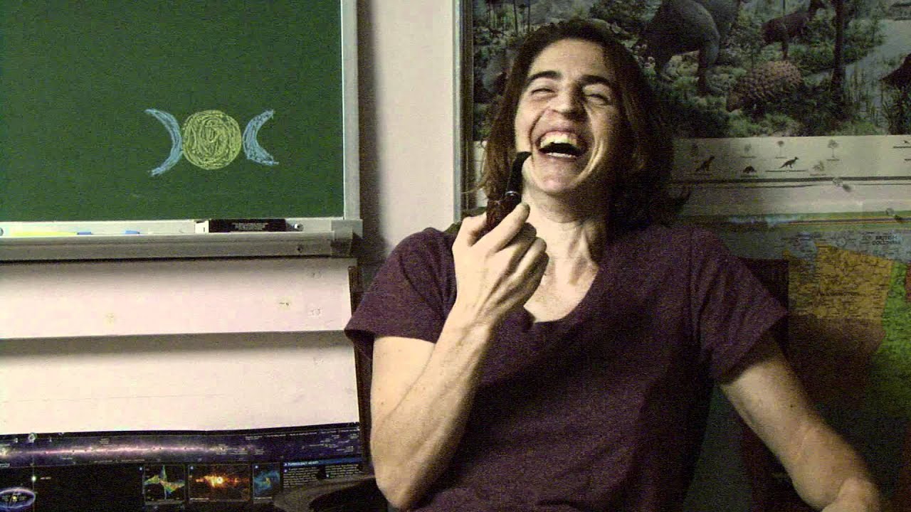 Guest Smoker Suzanne D in the Comfy Chair! - YouTube