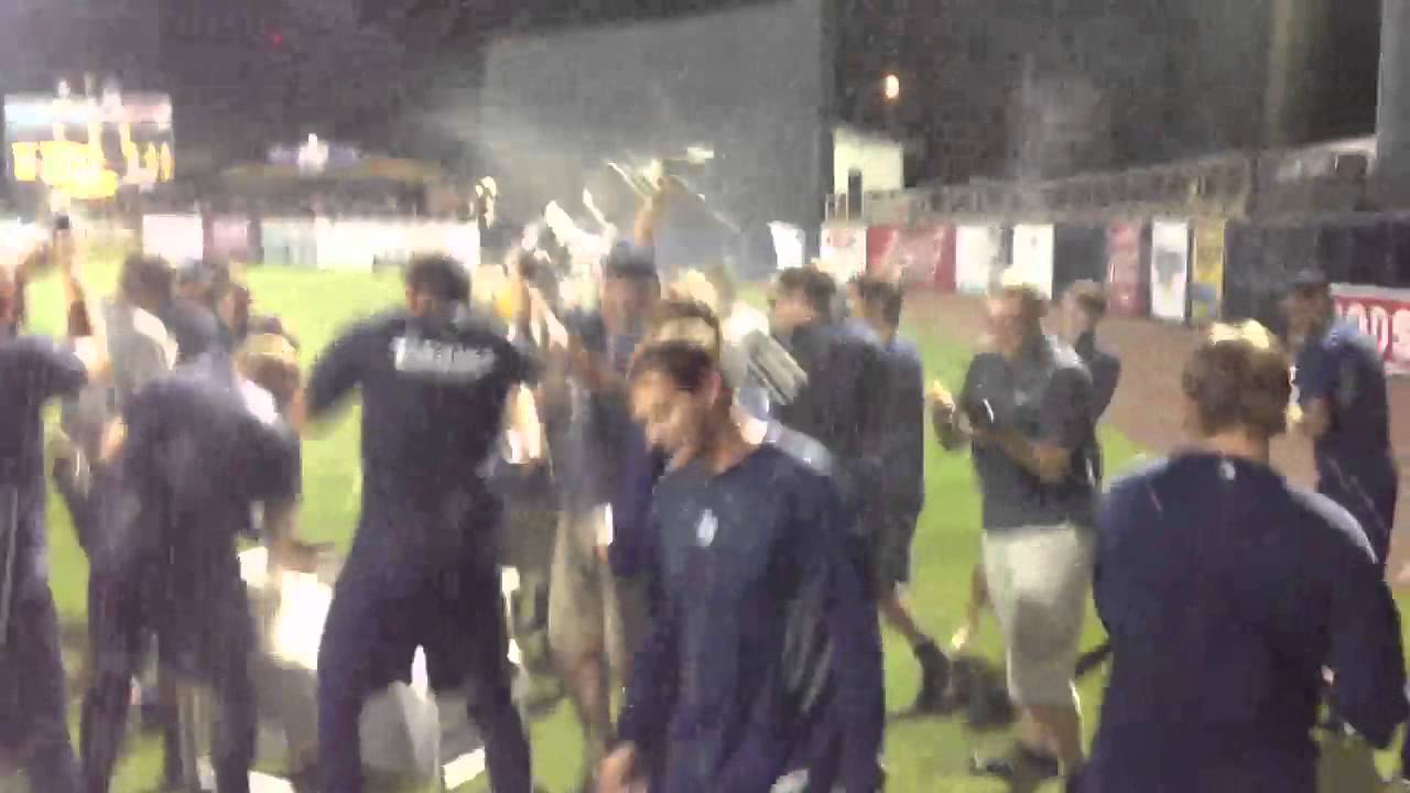 Charlotte Stone Crabs clinch the playoffs - YouTube