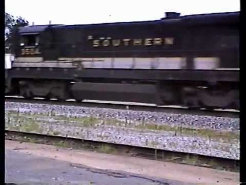 NS train 221 at Spartanburg, SC with a Southern B30-7A1. (1990) - YouTube