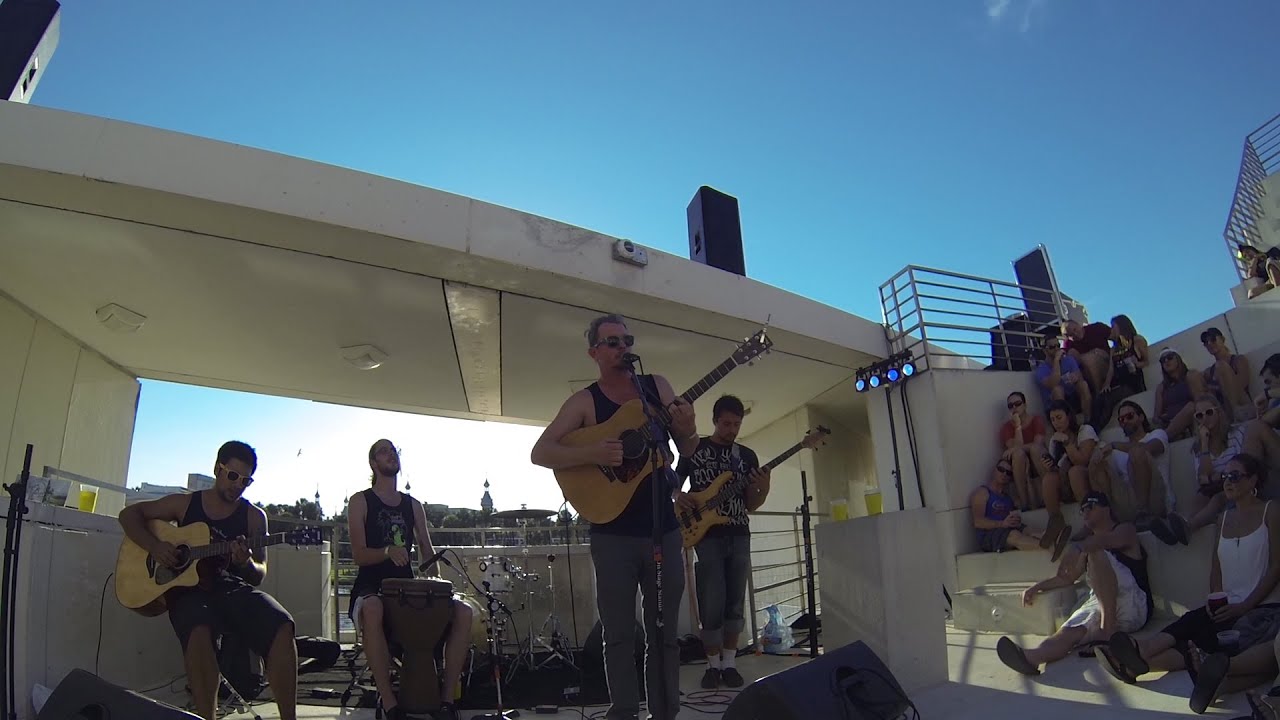 Pasadena live acoustic set at Chillin Music Festival in Tampa, FL. Oct ...