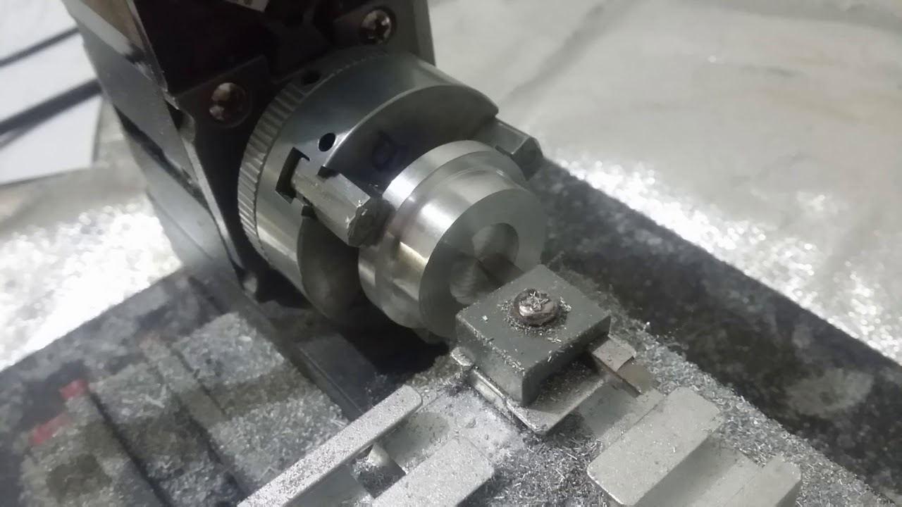 Chinese 24w Toy Lathe Turning 36mm Aluminium Stock - YouTube