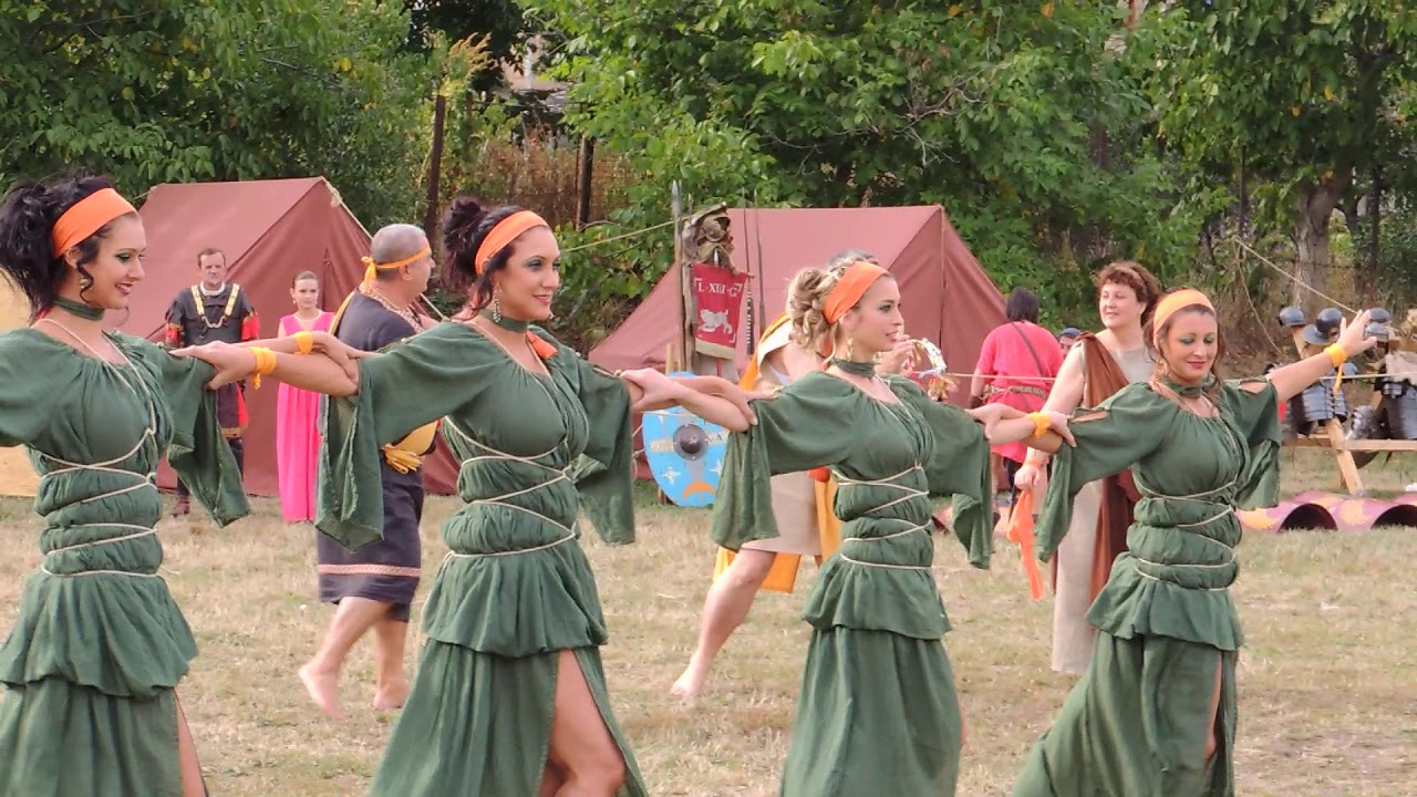 Ninfe Nereidi e la danza dei satiri @ Zalau_2012 - YouTube