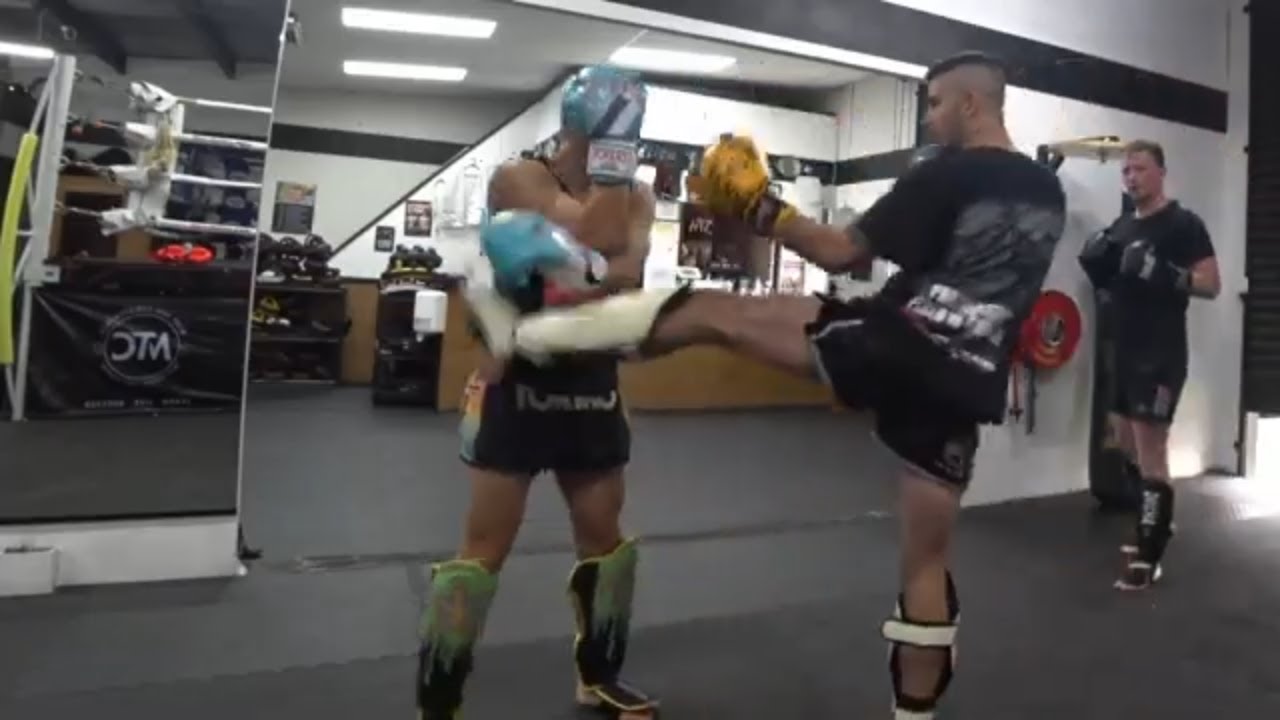 Muay Thai Cross Block Reaction Counter Attack Drill - YouTube