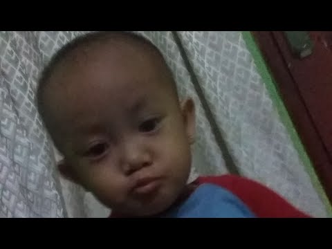 Aksi bocah ingusan LUCU
