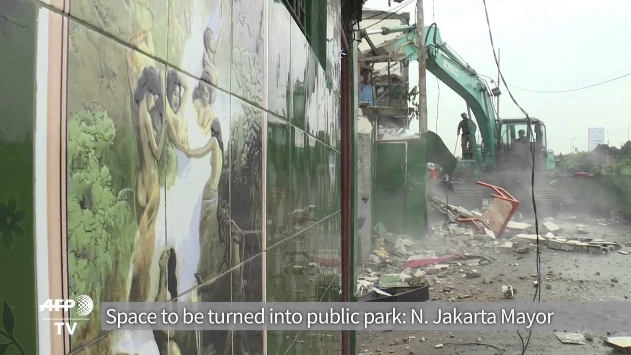Infamous Jakarta Red-Light District Razed To The Ground - YouTube