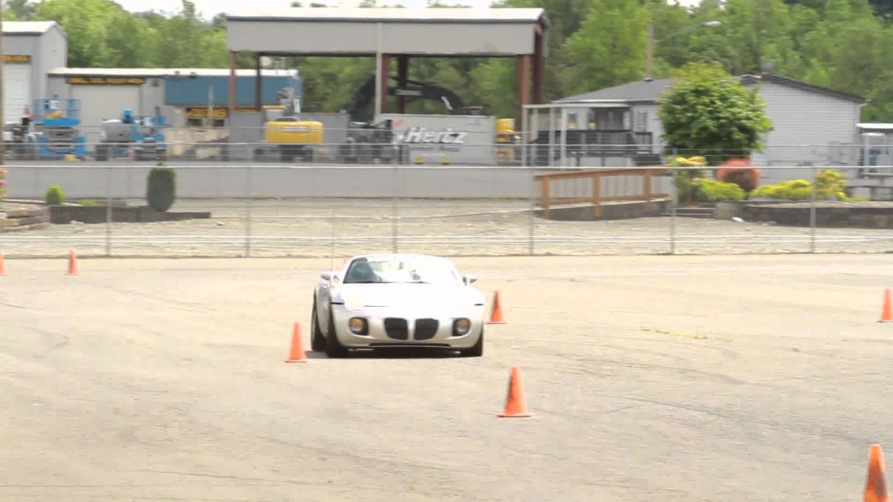 6_2_2012 EESCC Autocross 43BSL — 2008 Pontiac Solstice - YouTube