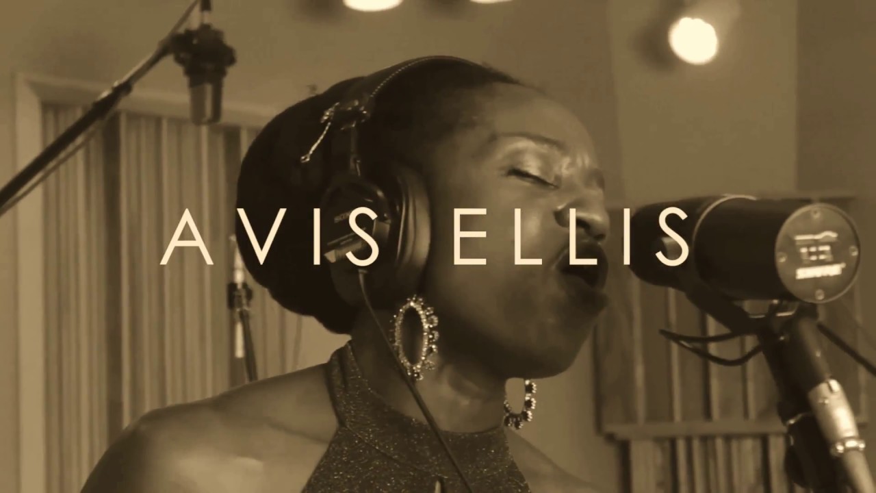 Lounge Lounge Sessions with Avis Ellis - Medley - YouTube