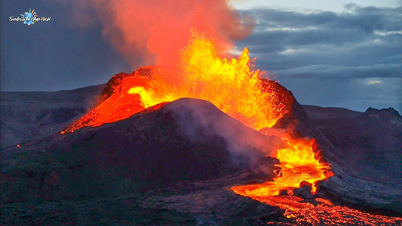 FIRST SEATS AT THE VOLCANO ERUPTION!! ICELAND VOLCANO IN HIS FULL GLORY ...