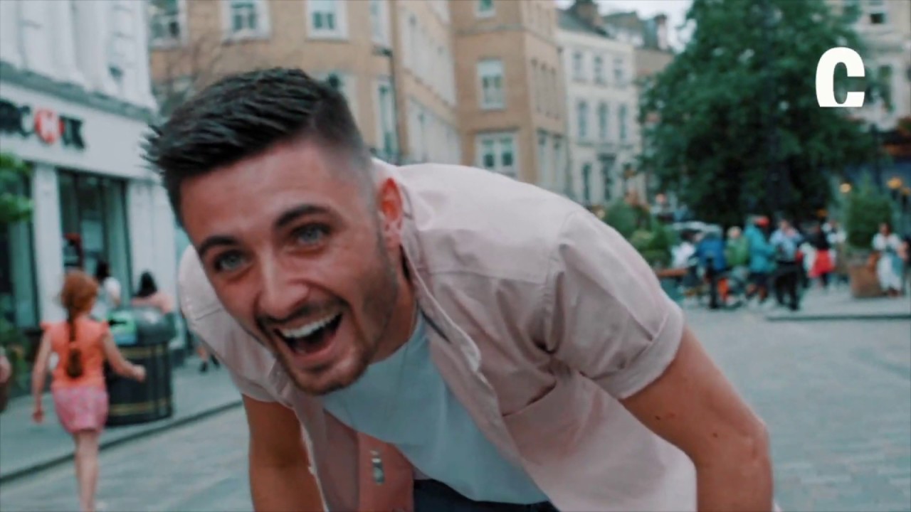 Magician Tom Elderfield Showreel - YouTube