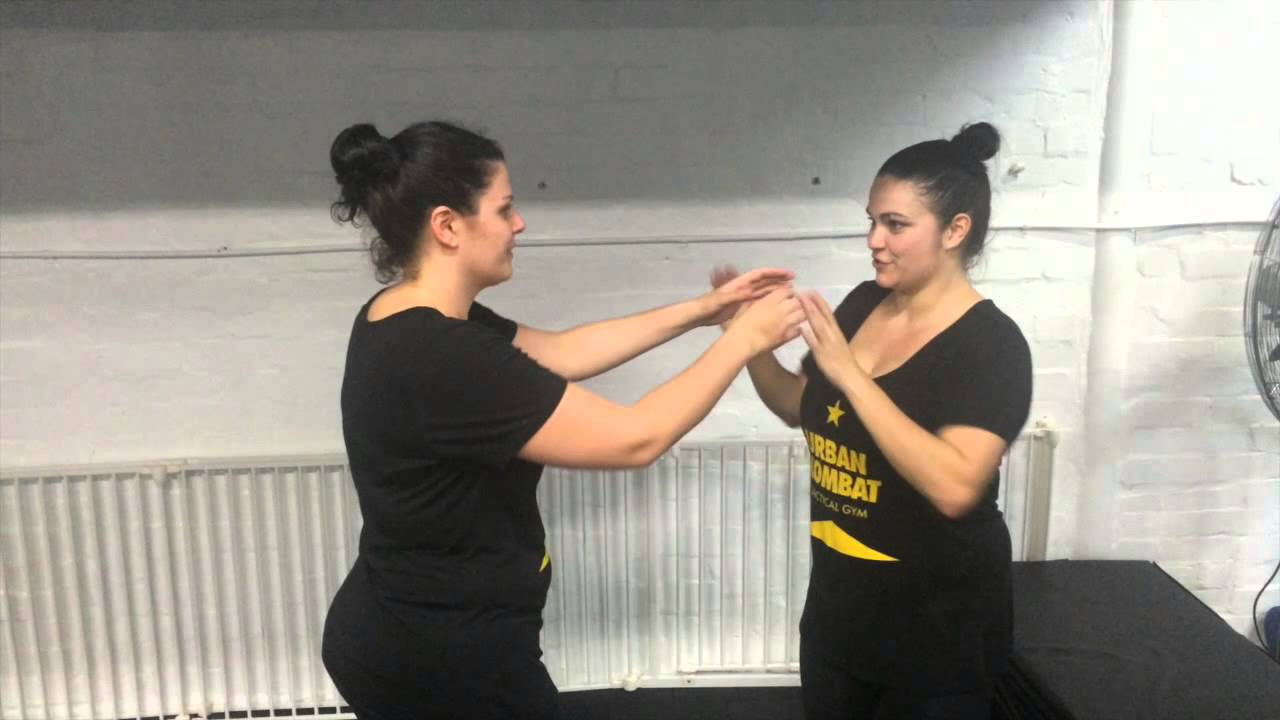Front choke defence - YouTube