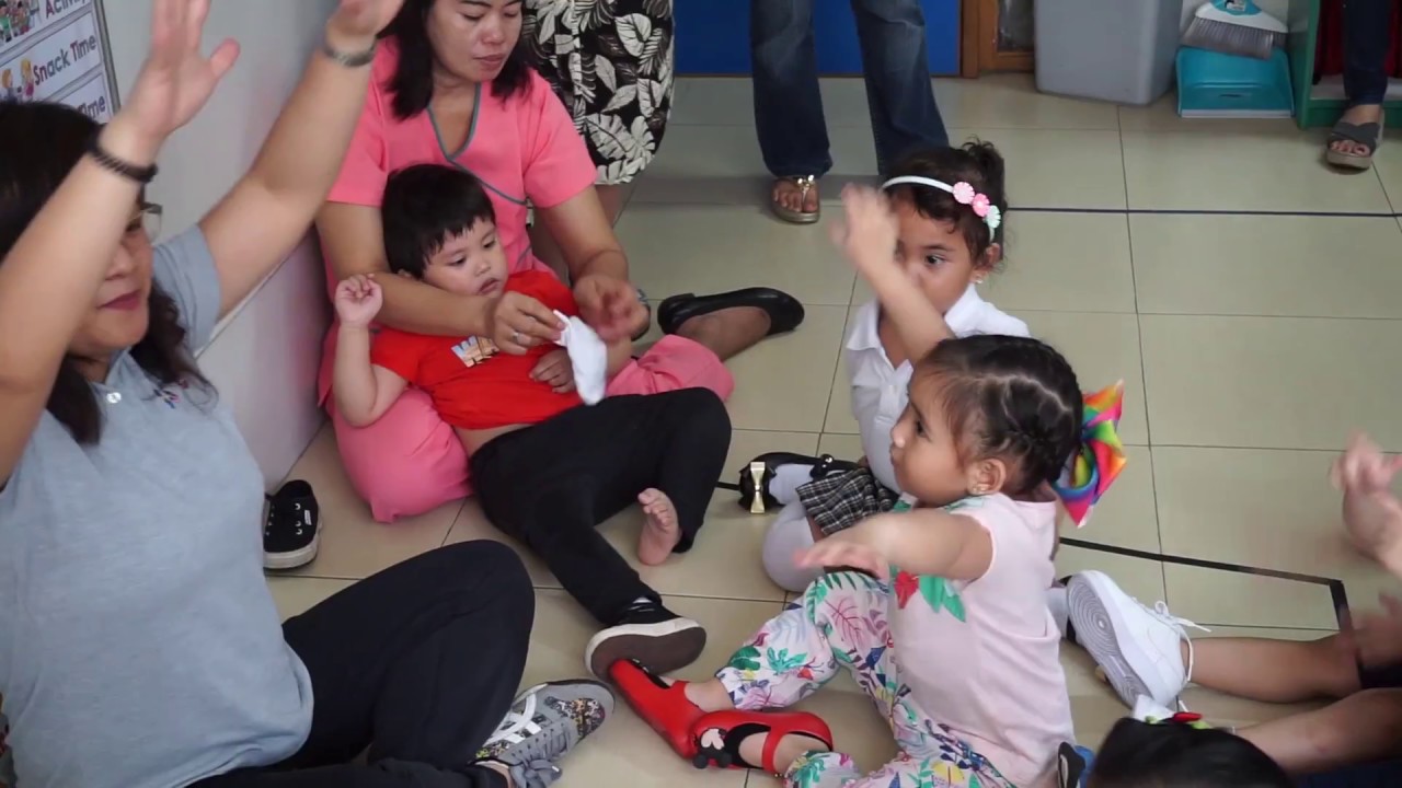 It's Maia's first day of school at ISYC! - YouTube