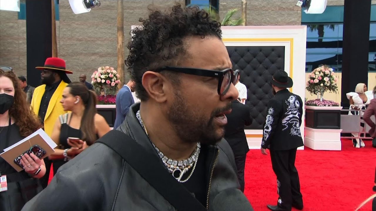 Shaggy, Sean Paul celebrate reggae and dance hall at Grammys - YouTube