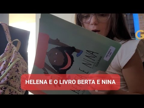 Helena e o livro Berta e Nina, lição da escola.