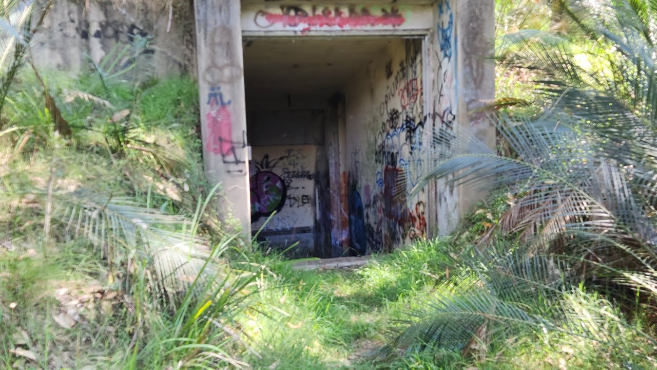 Found an abandoned bunker! Australia nsw sc - YouTube