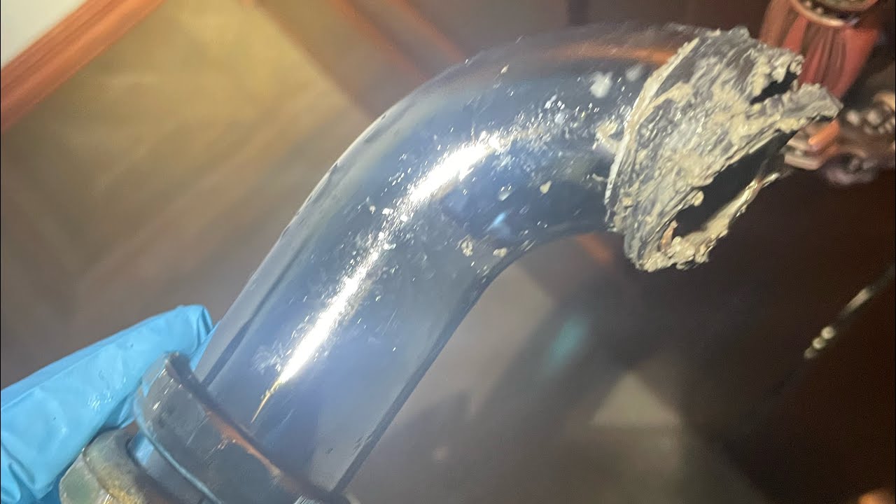 Expert unclog changes busted pipe - YouTube