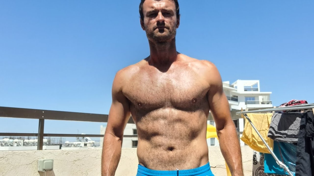 What is an average physique? - YouTube