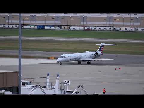 20250211 American Eagle LAX to SMF CRJ-701ER AA5010 N752EV - YouTube