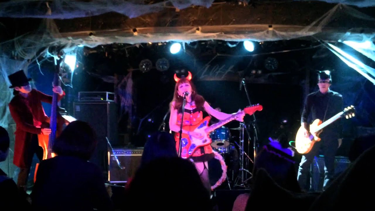 The Johnny Disco Beach -"Crazy Love" 10/24/2015 - YouTube