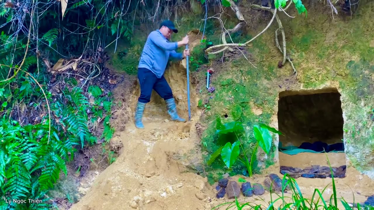 Digging an Underground Shelter | Survival and Overnight in the ...