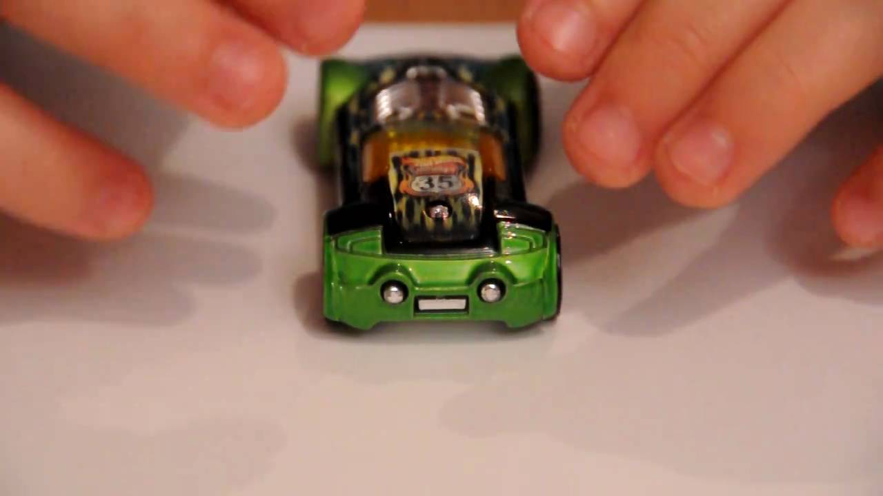 Hot Wheels World Race Road Beasts Ballistic Diecast Toy Vehicle Review ...
