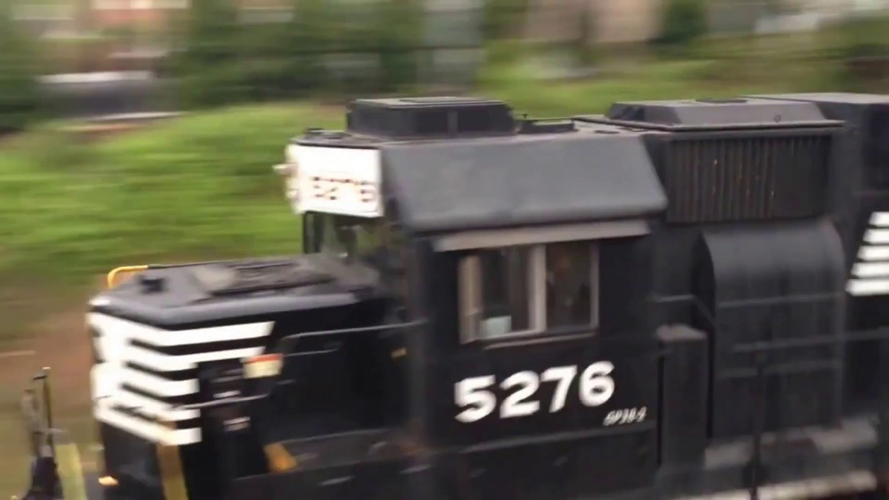 Norfolk Southern locals and switchers in Western North Carolina - YouTube