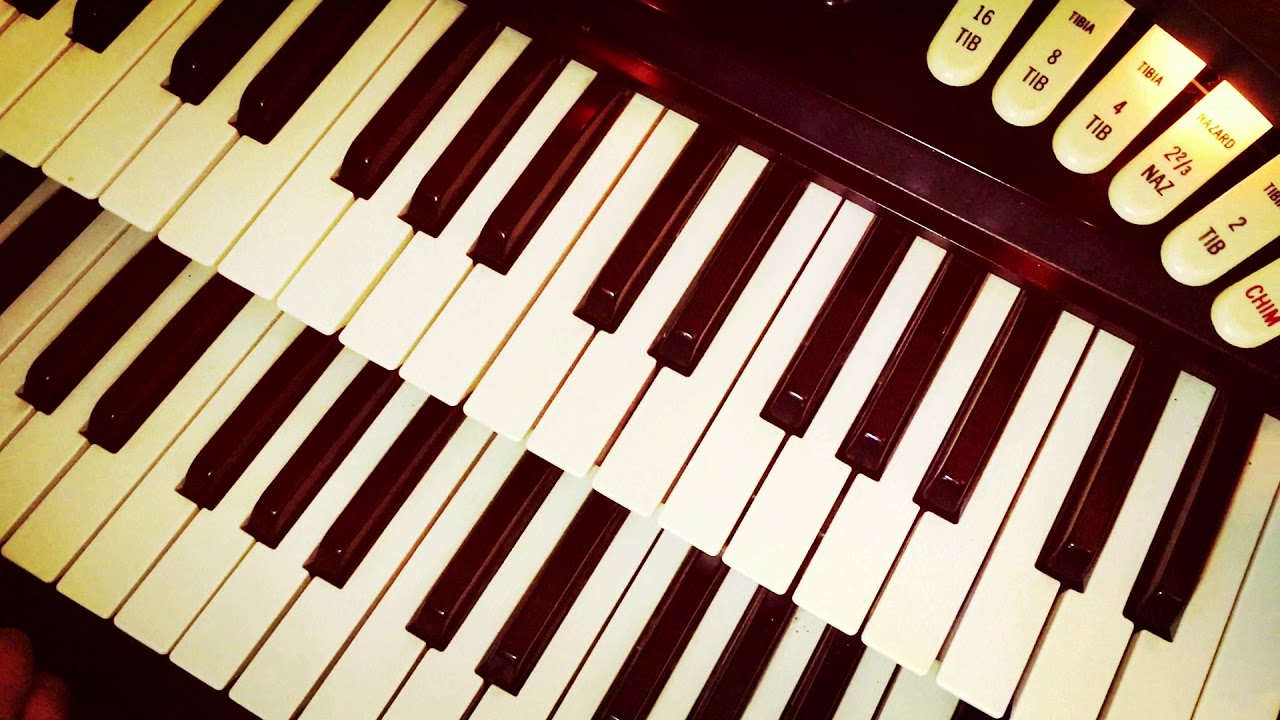 Conn Model 552 Organ Reaction!!! - YouTube