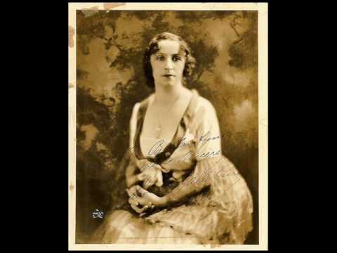 Amelita Galli-Curci - Rigoletto : \