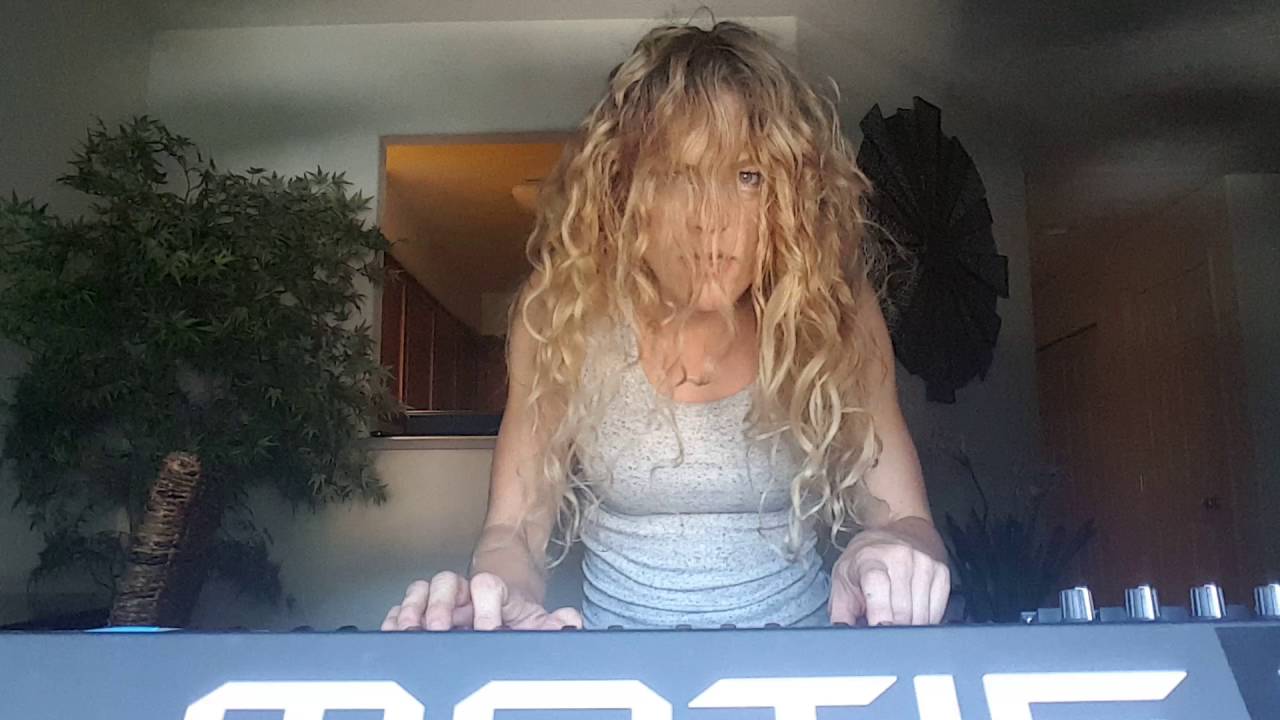 u lied improv magic powers - YouTube