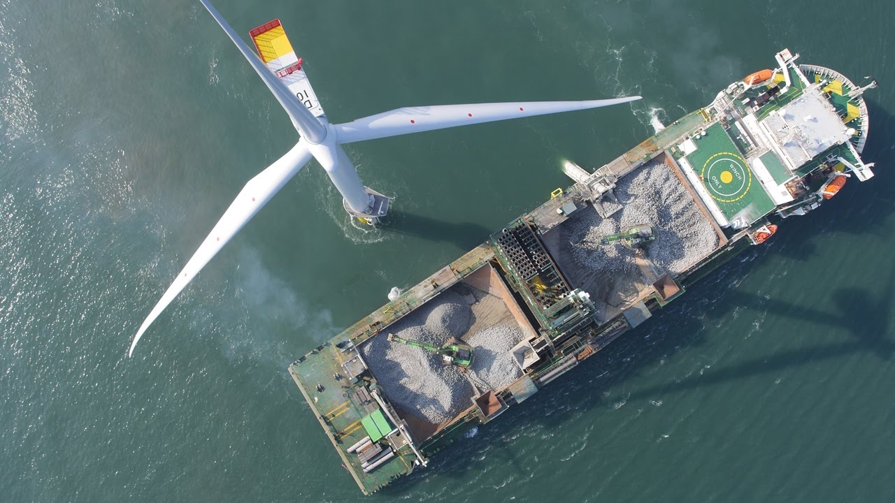 Boskalis - falllpipe vessel Seahorse at windfarm West of Duddon Sands ...