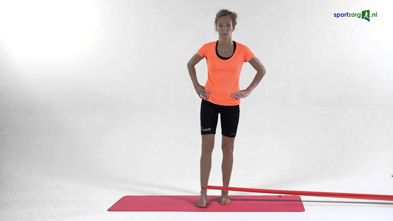 Oefening: abductie met een elastiek - YouTube