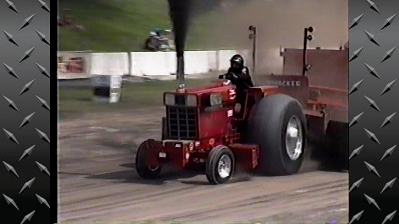 Tractor Pulling Super/Pro Tractor Pull: Classic Power Show - YouTube