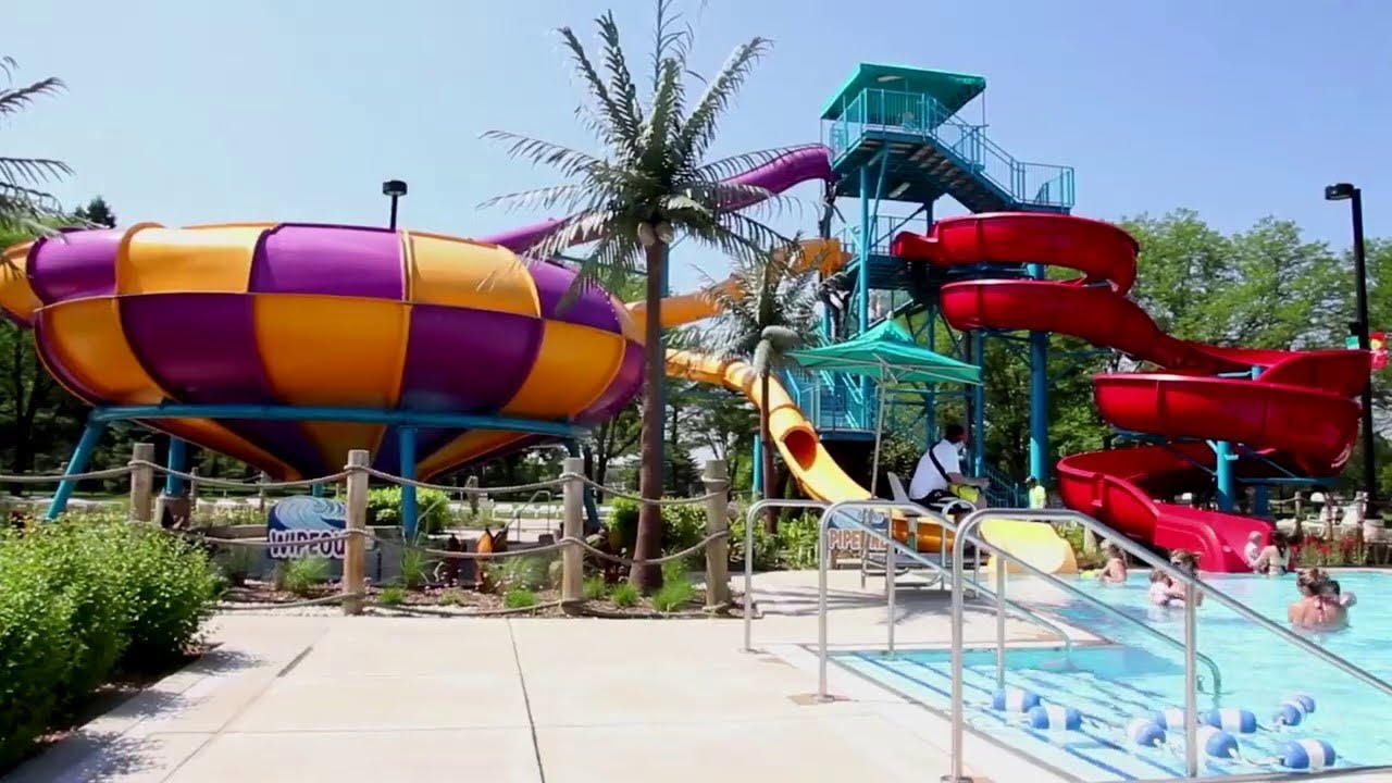 All 4 Water Slides at Paradise Bay Water Park in Illinois! - YouTube