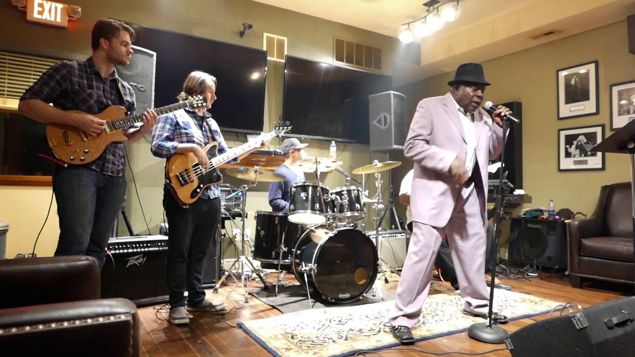 Curtis Grant Jr. & The Midnight Rockers at Third Street Cigar 11-18-16 ...