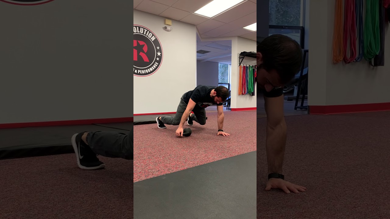 Beast Plank KB Pull Through - YouTube