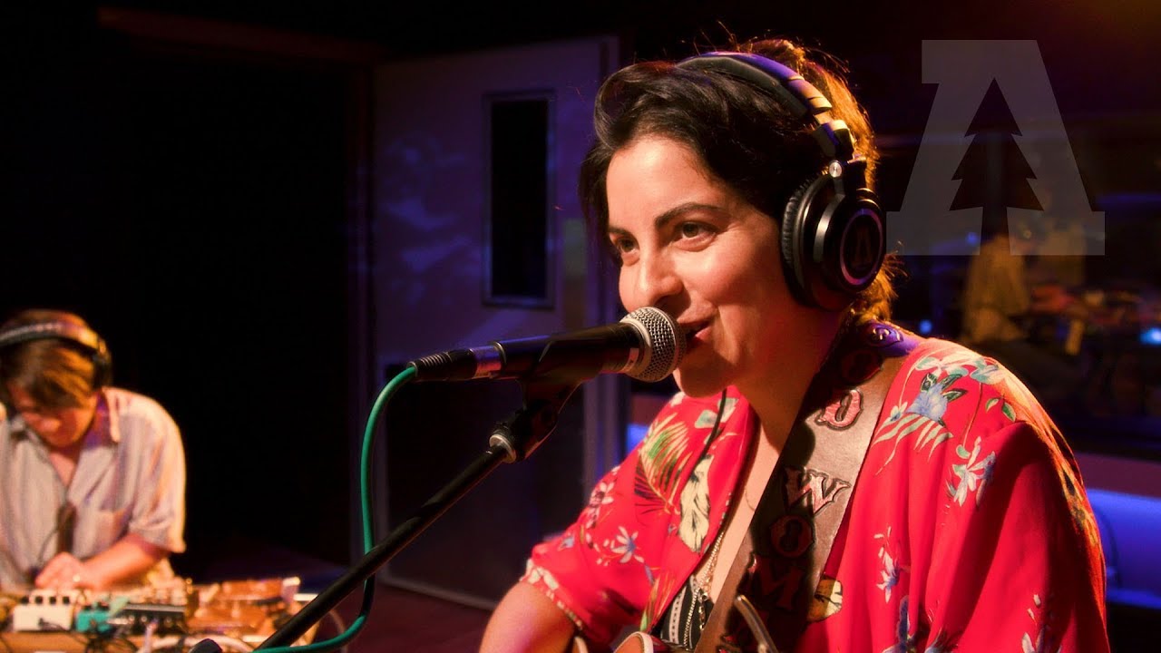 Becca Mancari - Summertime Mamma | Audiotree Live Chords - Chordify