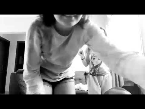 dançando Just dance com a minha irmã 😃