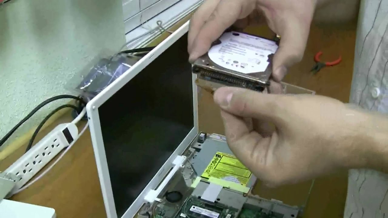 iBook G4 14in Hard Drive Replacement - YouTube
