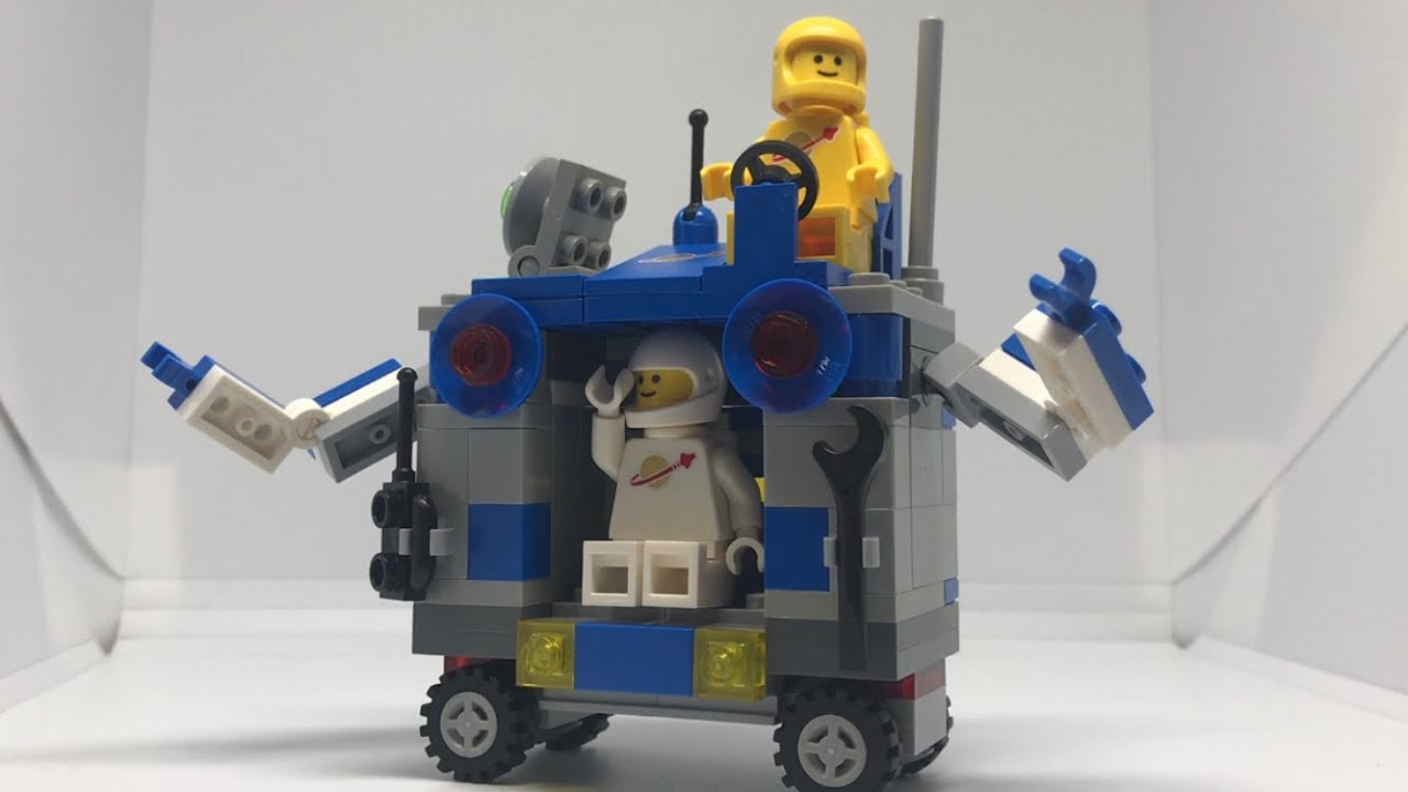 LEGO Classic Space Inspired Mech MOC - YouTube